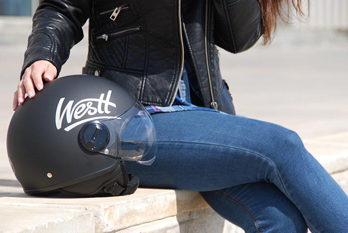 Tricks to Buying the right Motorcycle Helmet – Westt US